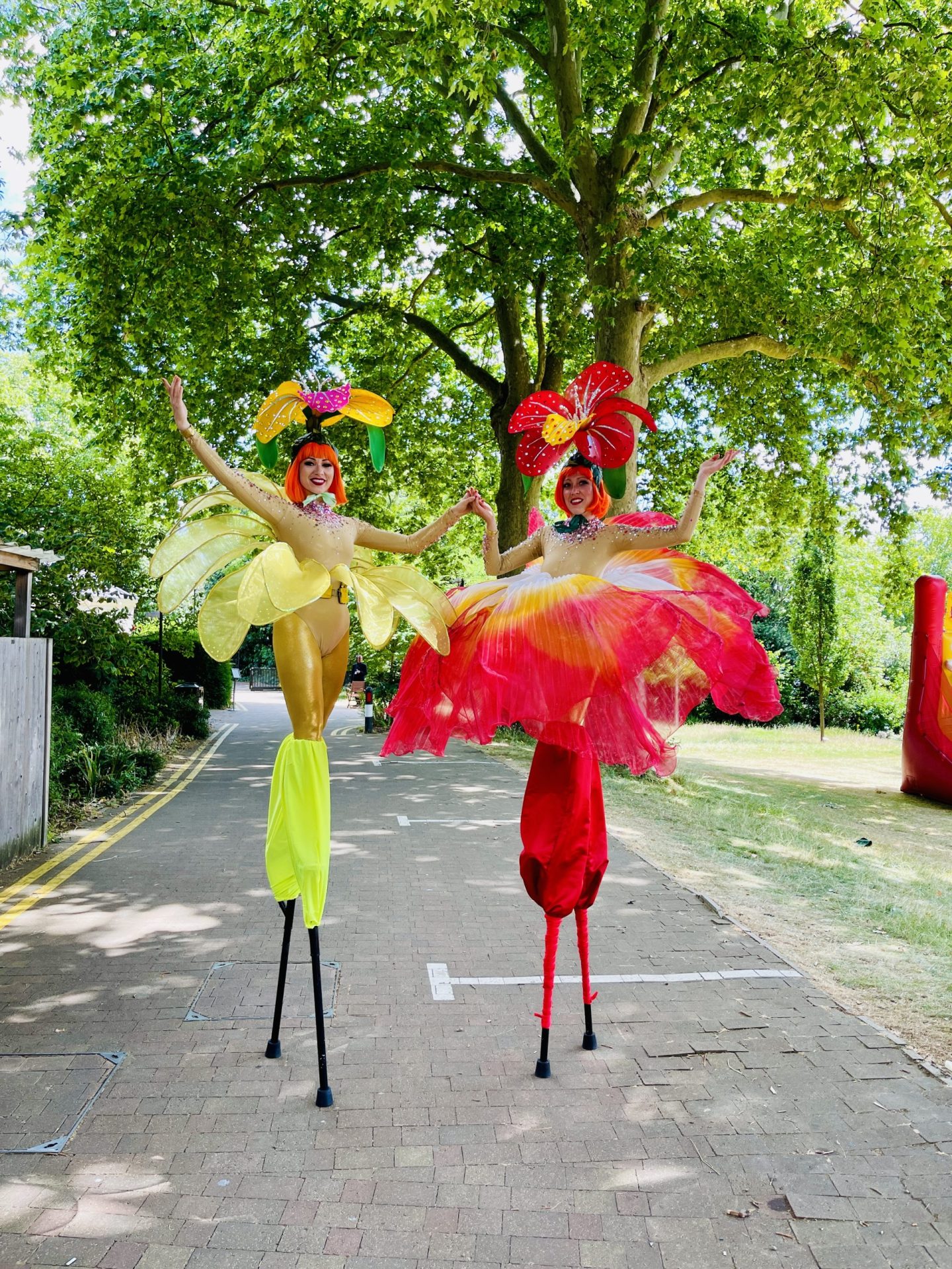 Flower Stilt Walkers | Gravity Live